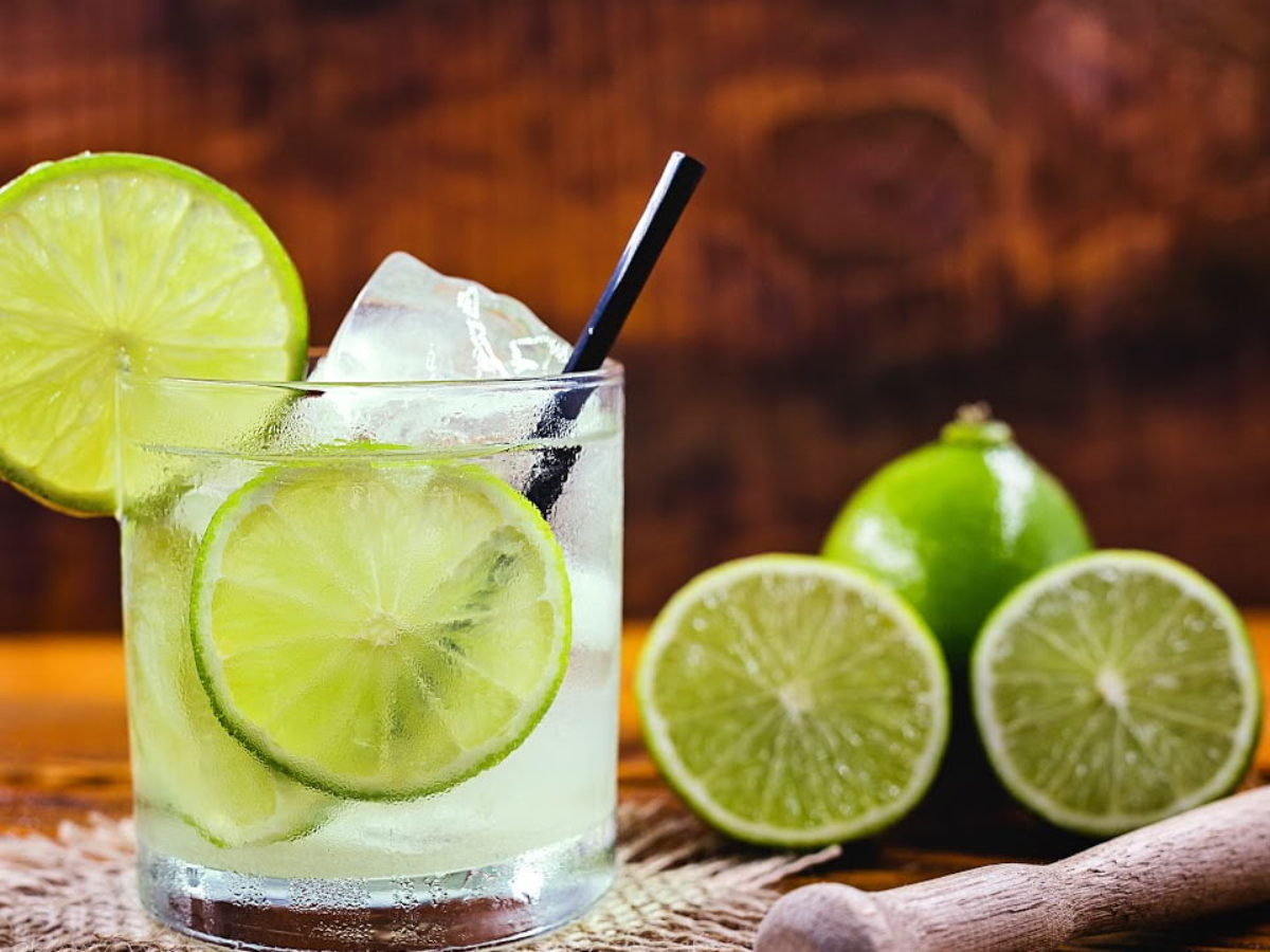 1 Caipirinha de limão - grau Receitas 1 Caipirinha de limão - grau Receitas